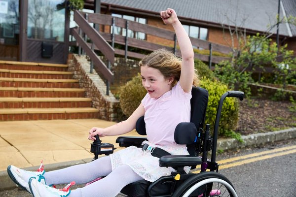 The TARDIS has a ramp! Why Ruth Madeley in an accessible Doctor Who ...